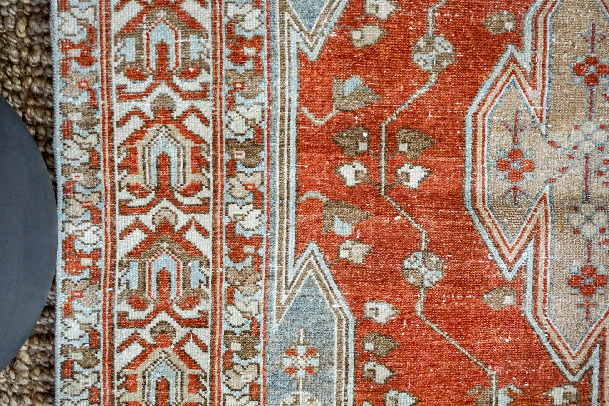 4’1 x 6’1 Classic Vintage Rug Muted Rust, Beige, Cream + Gray Carpet ...